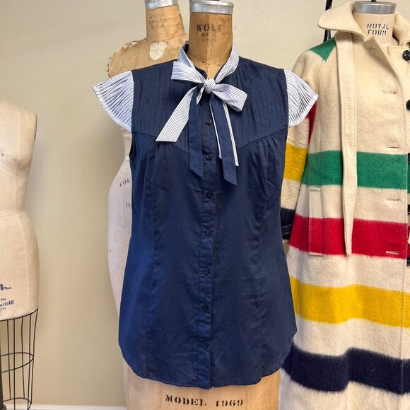 French Chic | Tops | Nwt 200s Deadstock Demure Neck Tie Pleated Cap ...